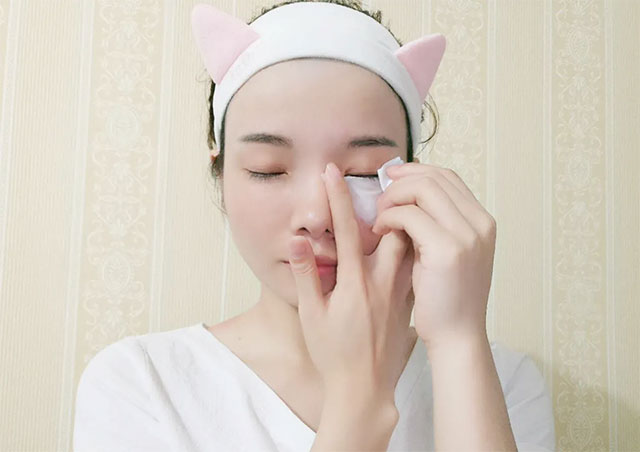How to properly use makeup remover wipes to remove makeup-Sywipe